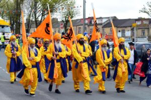 Family Traditions: Celebrating Festivals in India Together - ExploreHub
